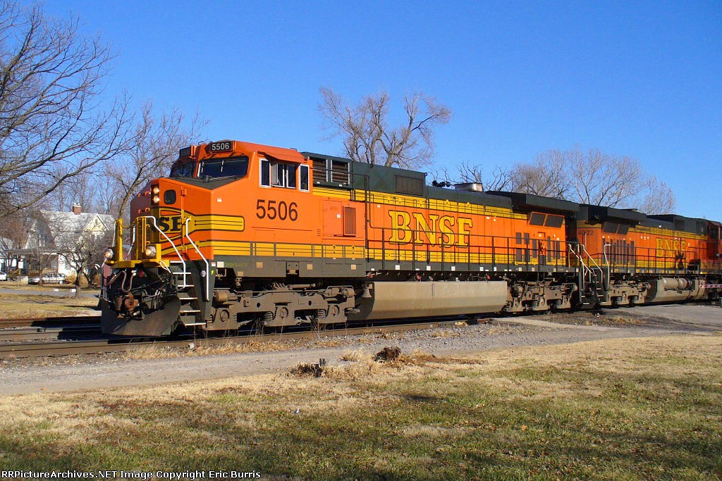 BNSF 5506 westbound